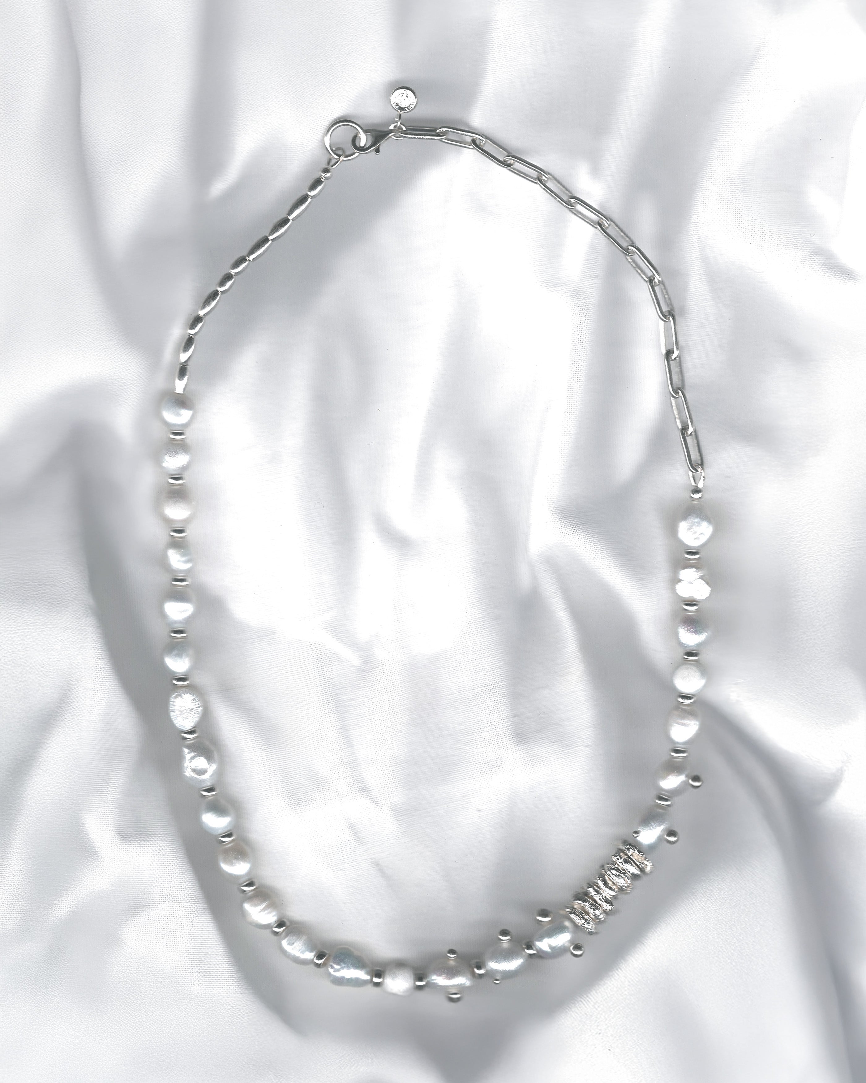 Drip Drop Pearl Magma Necklace – ORNMT 飾物